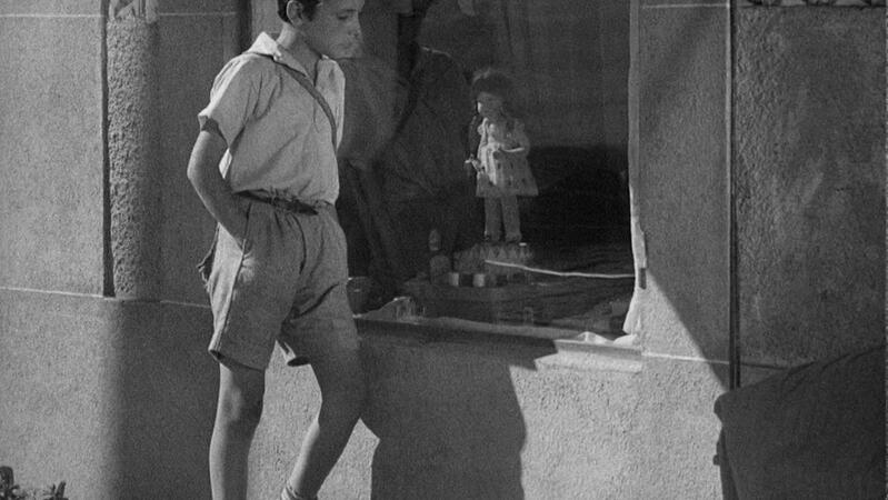 Celebrar os 80 anos de Aniki-Bóbó entre conversas e filmes - Plataforma ...