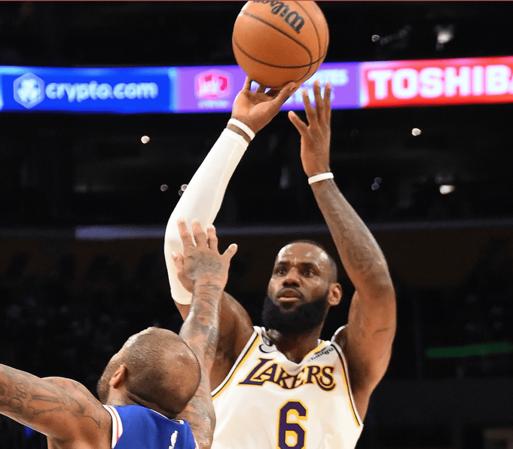 LeBron, Curry among NBA stars eyeing Paris Olympics - Plataforma Media