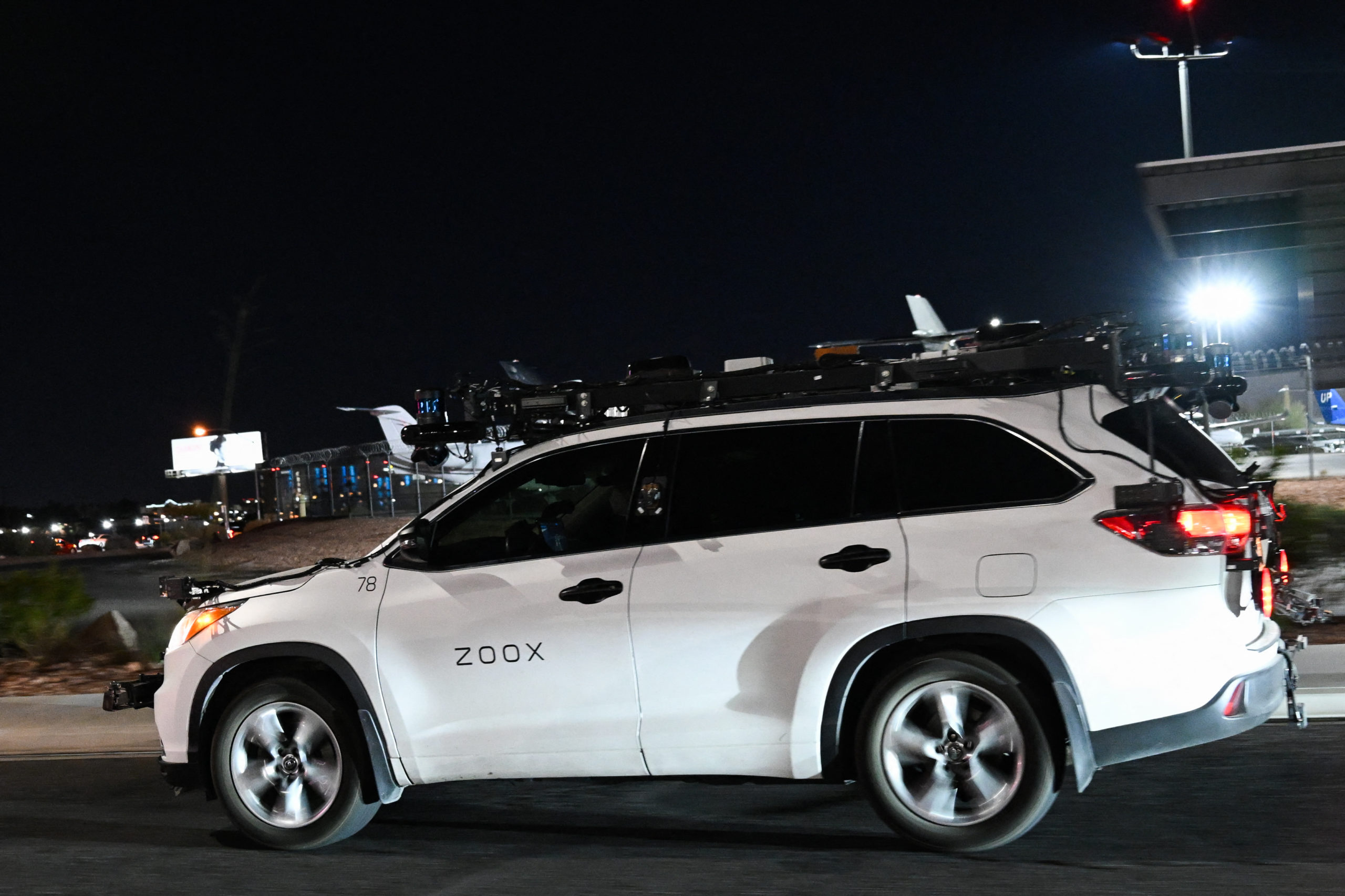 Amazon's Zoox robotaxis take to California roads - Plataforma Media