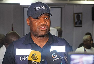 Suspensas mais de 560 casas de material ferroso em Luanda - Plataforma ...