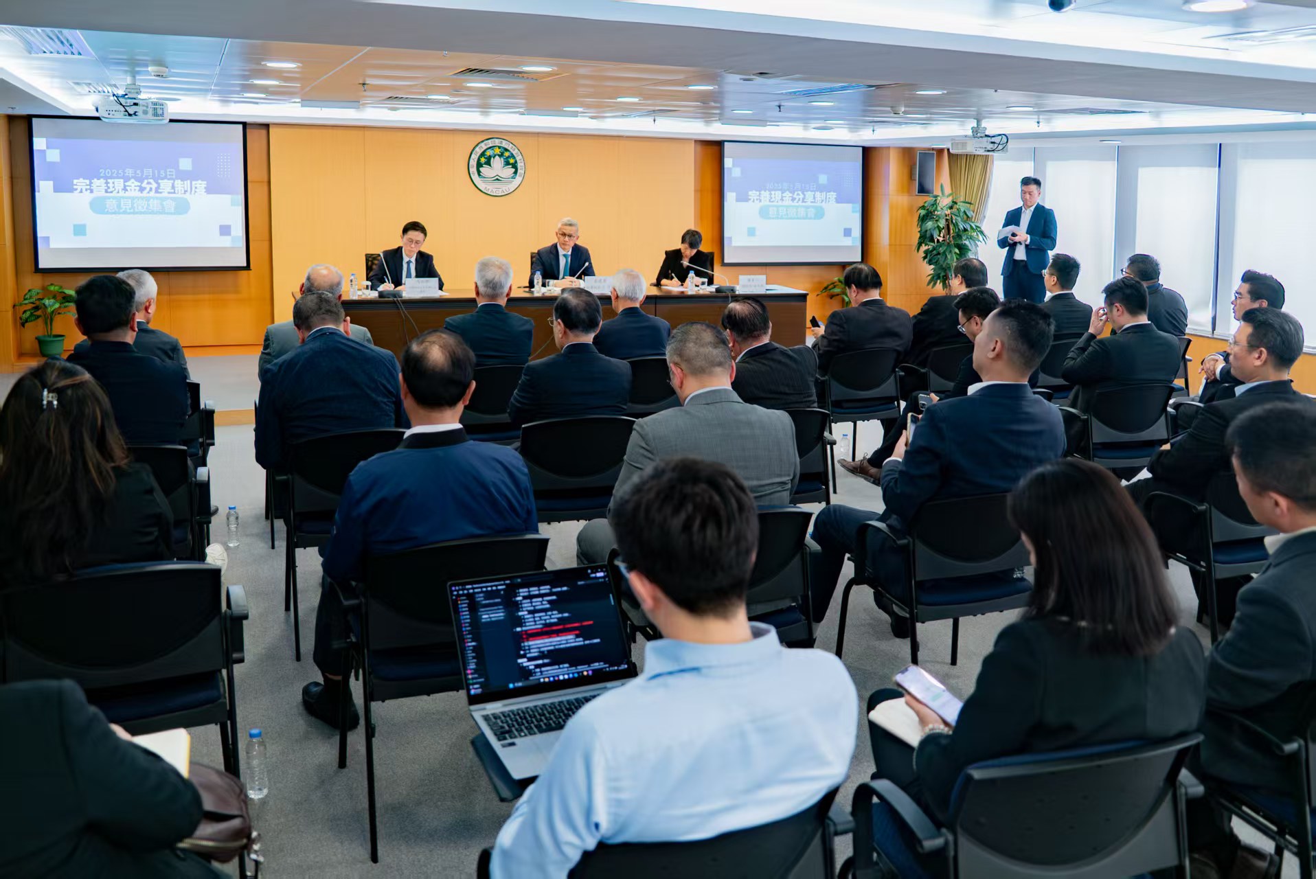 Governo vai aperfeiçoar regime de comparticipação pecuniária ...