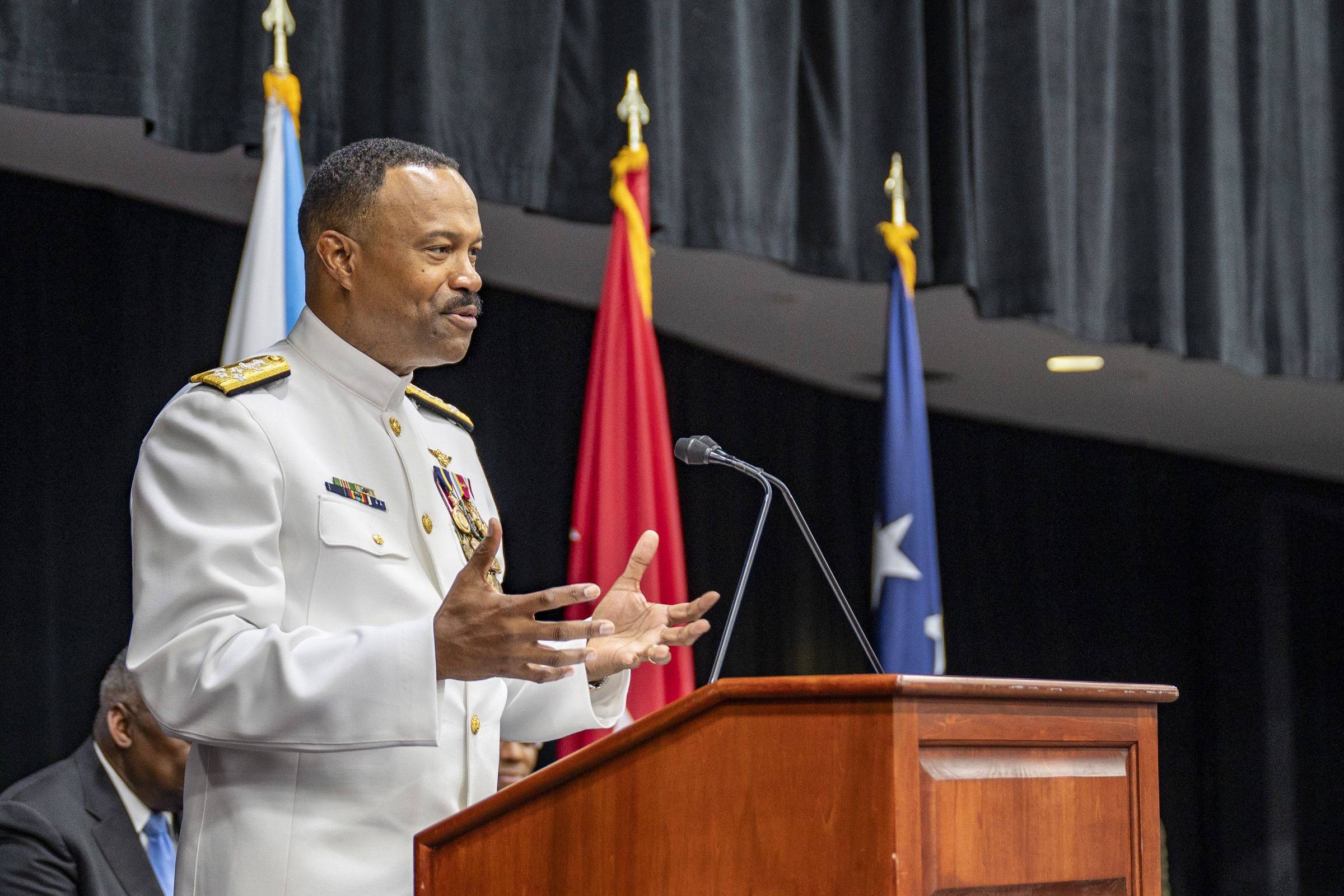 Visita de chefe militar dos EUA ao Brasil teve mal-estar e jantar ...