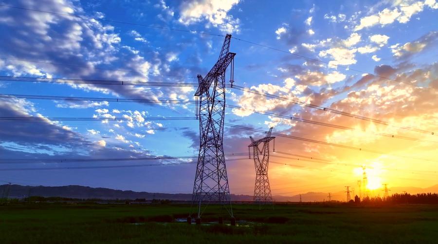 China completes "power expressway loop" around southern Xinjiang desert ...