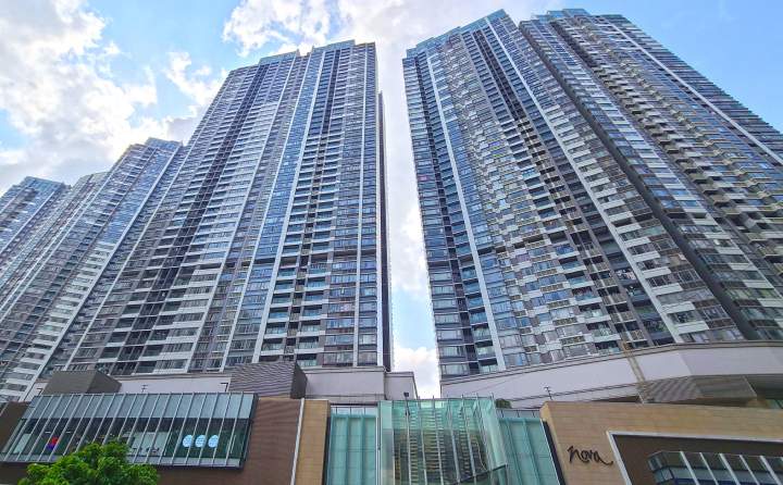 Shun Tak orders probe after typhoon tears wall from Nova Grand