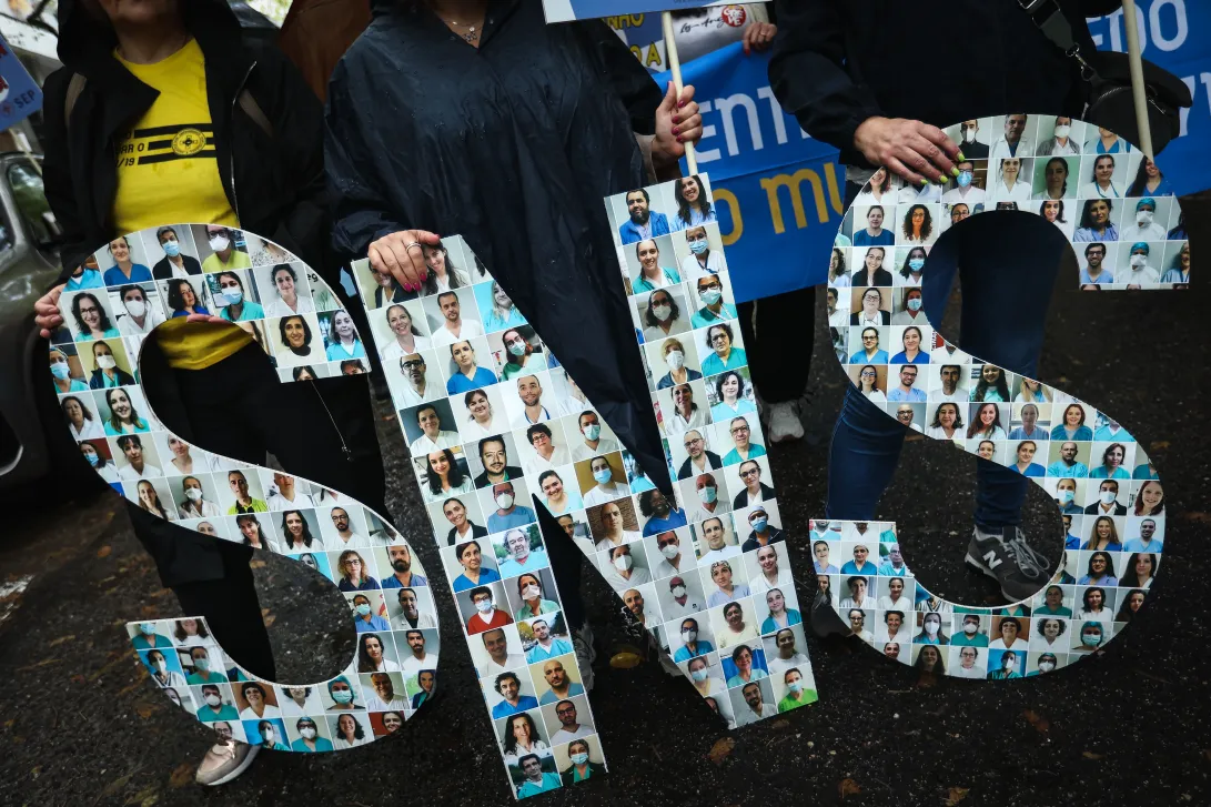 Sistema informático do SNS em baixo, médicos impedidos de executar ...