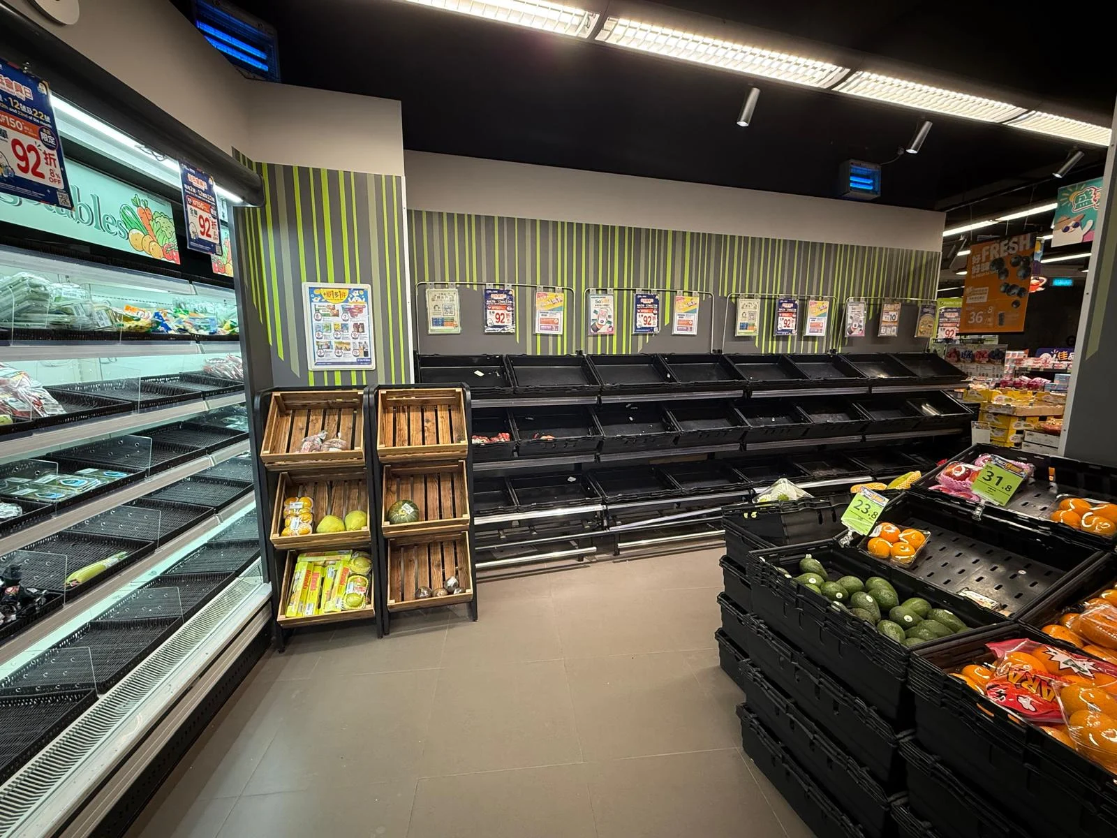 Macau residents stock up ahead of Typhoon Ragasa