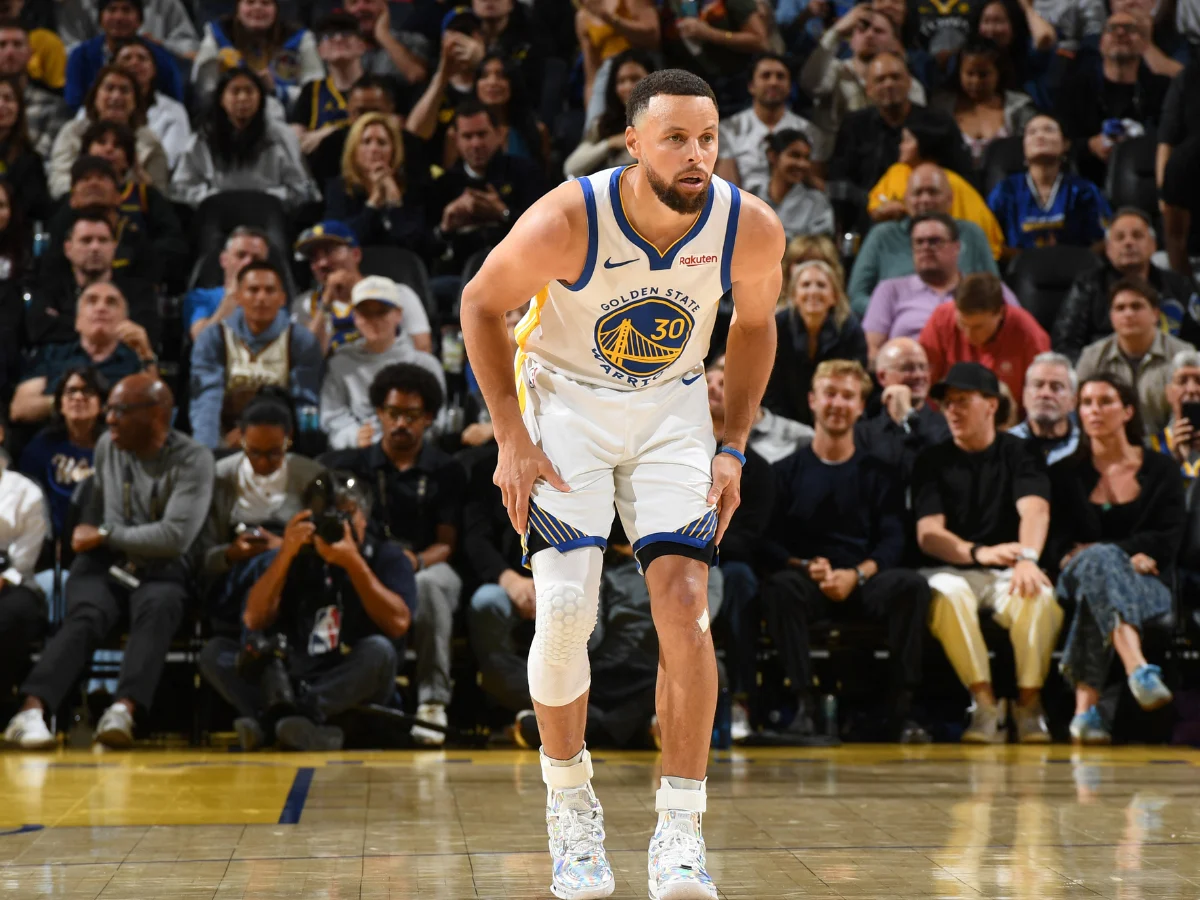 NBA: Steph Curry drops 29 points in return (with video)